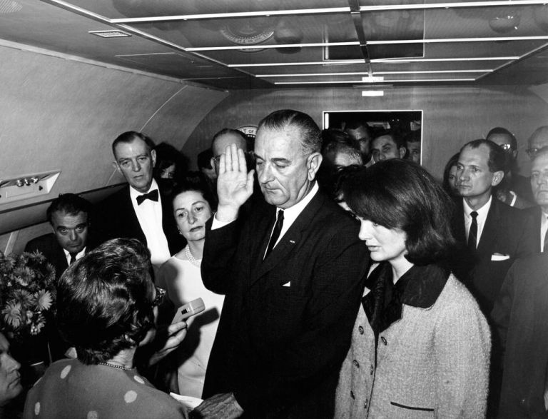 One of the Most Fake Photos of All Time: The LBJ Swearing-In Ceremony ...